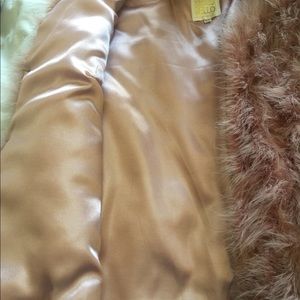 PELLO BELLO | Jackets & Coats | Pello Bello Feather Pink Vest | Poshmark
